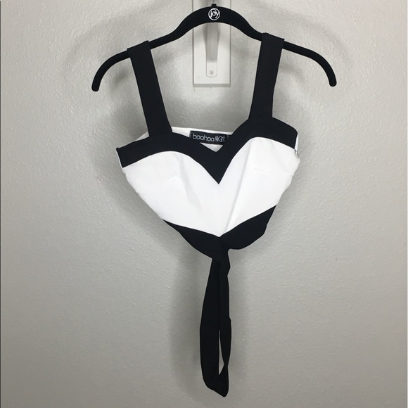 Boohoo Tops Boohoo Sexy Cutout Crop Top Nwot Poshmark